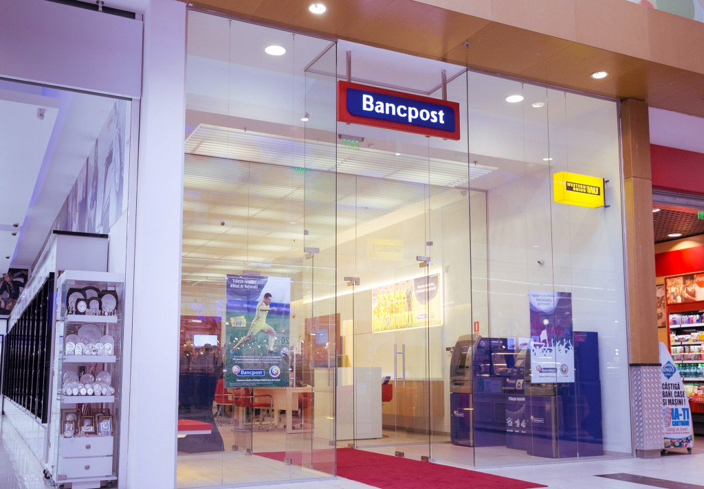 Bancpost lanseaza o agentie complet digitalizata si pune la dispozitia ...