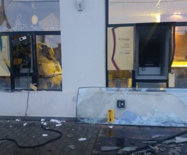 bancomat 3 - Stiri Bancare